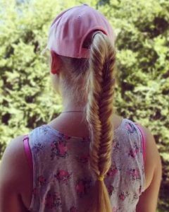 32 Ultimate Running Hairstyles To Keep You Comfortable And Stylish On ...