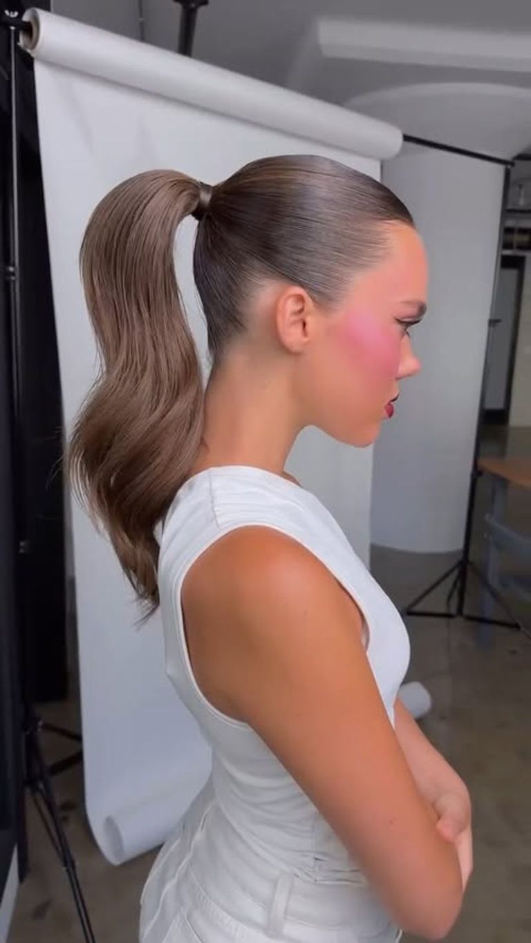 35 Alluring French Hairstyles: Effortless Elegance For A Chic Look ...