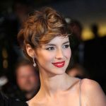 35 Alluring French Hairstyles: Effortless Elegance For A Chic Look ...